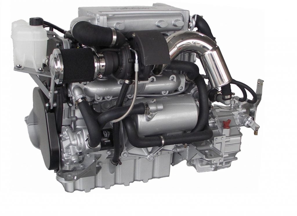 24 HPE 250 H Marine Engine - FNM